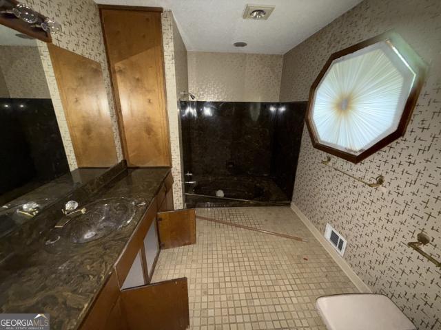 829 Post Road Way