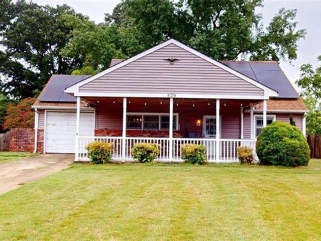 829 Round Bay Cir, Norfolk, VA 23502