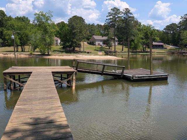 829 Rocky Point Circle