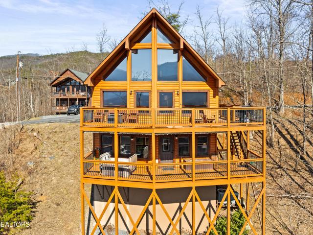 829 Red Fox Trail, Gatlinburg, TN 37738 | MLS #1288