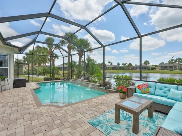 829 Regal Manor Way, Sun City Center, FL 33573