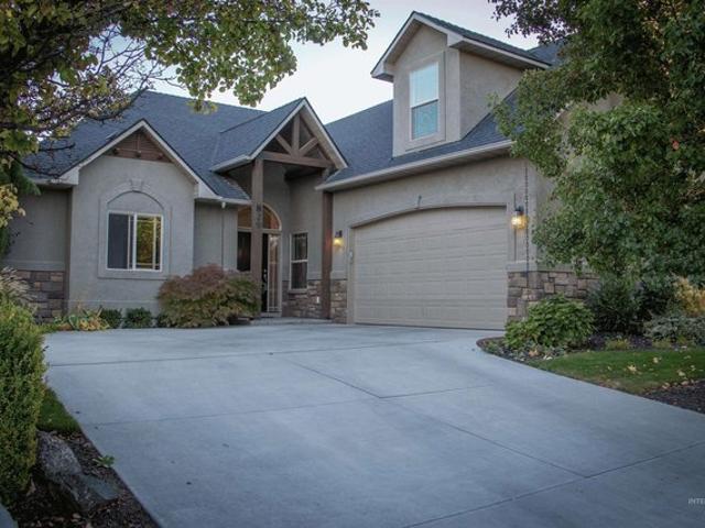 829 W Mountain Ash Loop, Nampa, ID 83686