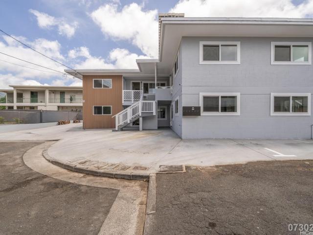829 Waiaka Pl, Honolulu, HI 96826 | MLS #202600 | Compass