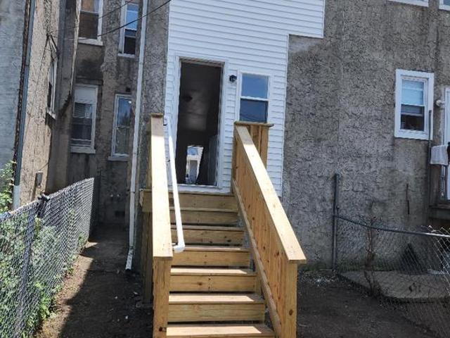 829 York Street