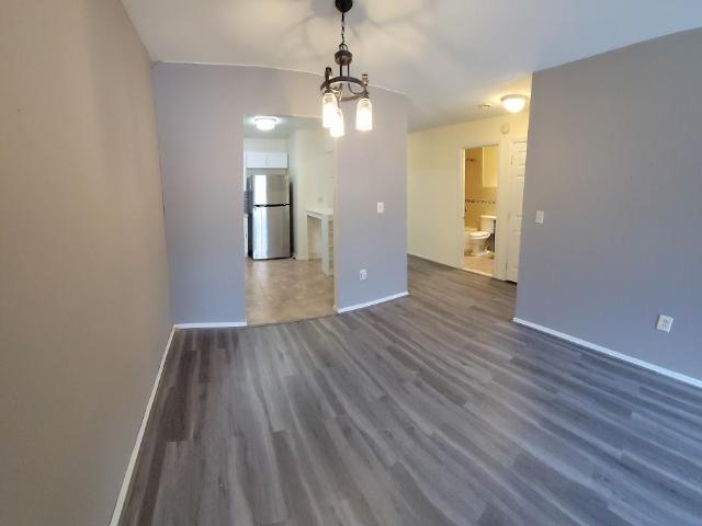 82 76 Country Pointe Circle 1st Fl