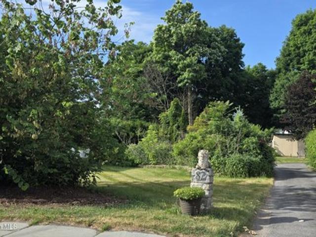 82 84 Ulster Ave, Saugerties, NY 12477
