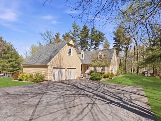 82 Truell Rd, Hollis, NH 03049