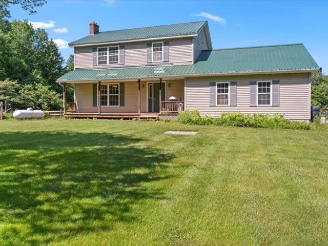 82 W Street Rd, Fairfax, VT 05454