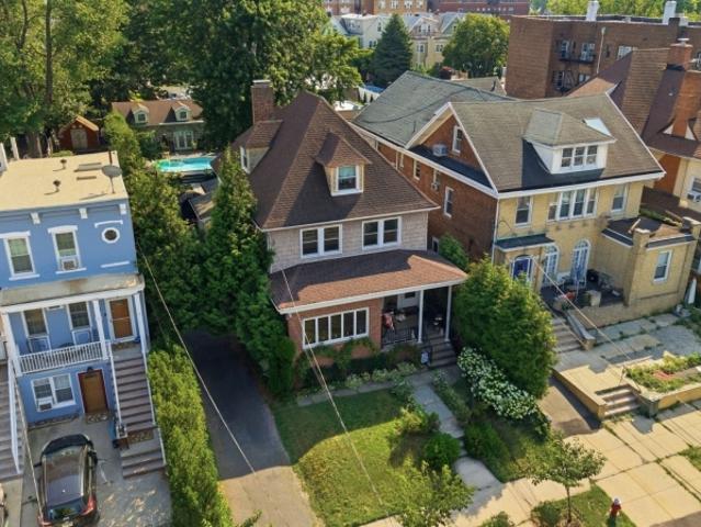 82 W 34Th St # 2