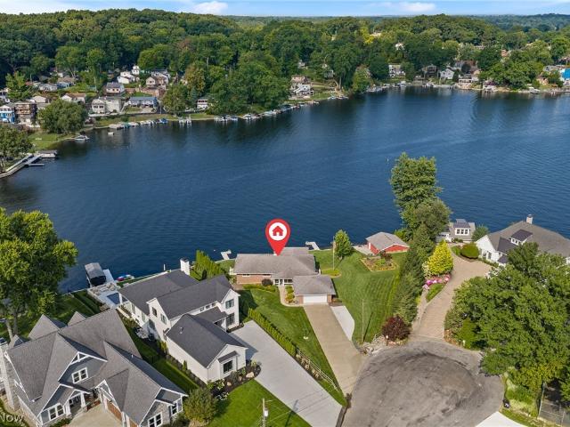 82 Whitefriars Drive