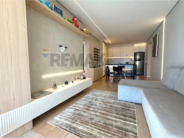 82 Área Útil Apartamento Alugar, 2 Dormitórios localizado em Rua Maria Lúcia da Paz, 350, Gleba Fazenda Palhano, Londrina, Paraná, 86050470 | Brasil