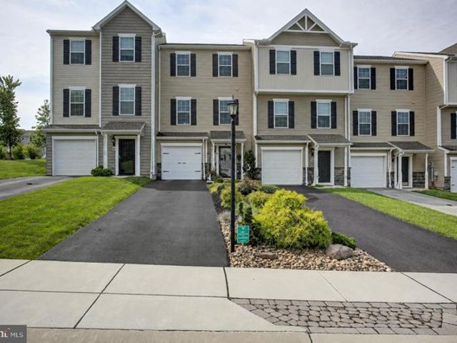82 Ayrshire Dr, Hanover, PA 17331