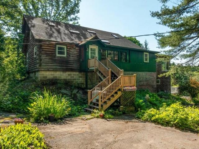 82 Back Narrows Rd, Boothbay, ME 04537