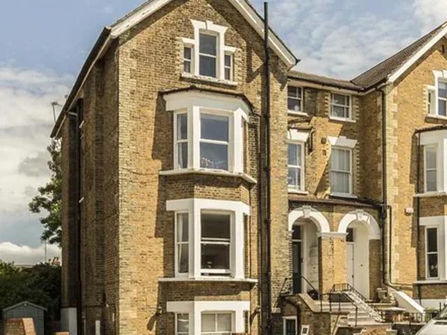 82 Church Road, London, TW10 6LW, United Kingdom | 1 bed apartment for rent #140225842 | Rentberry