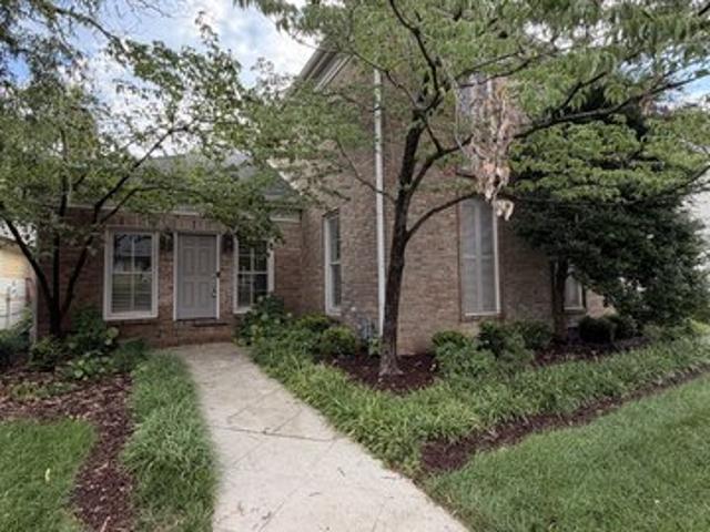 82 Concord Park W, Nashville, TN 37205
