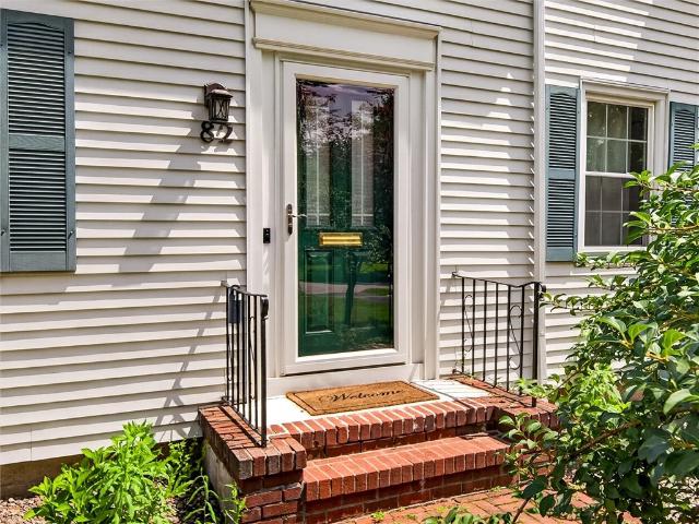 82 Clovercrest Drive