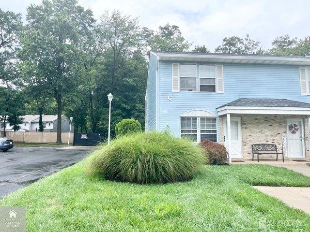 82 Cliffwood Ave Unit 17, Aberdeen, NJ 07721