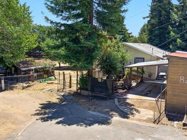 82 Doering Ln, Watsonville, CA 95076