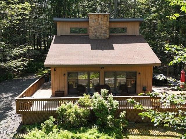 82 E Creek View Dr Unit N1946, Clifton Township, PA 18424