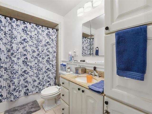 82 E 26th St, Bayonne, NJ 07002 | MLS #260013