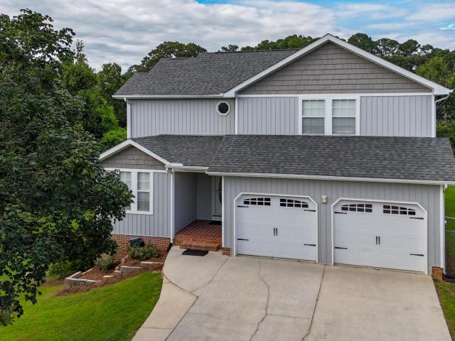 82 Edgewater Drive