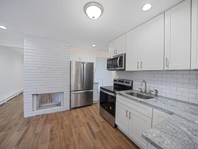 82 Elm Drive N