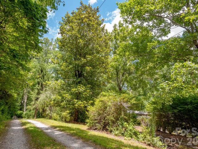 82 Englewood Drive