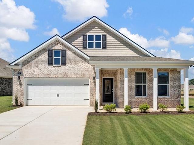 82 Gateway Dr, Jackson, TN 38305