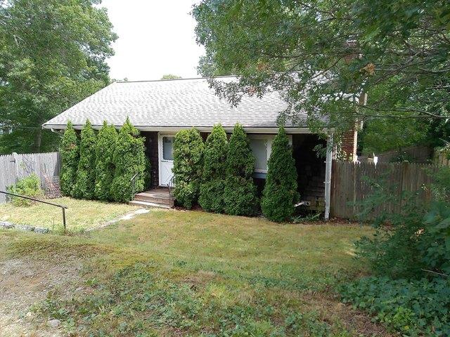 82 Gooseberry Ln, Marstons Mills, MA 02648