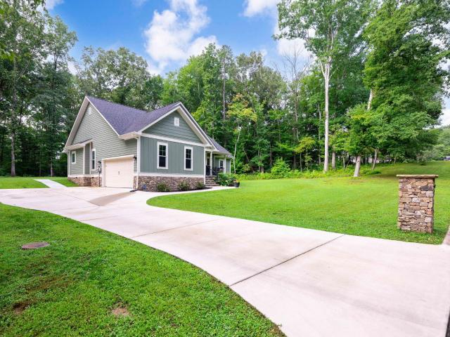 82 Golf Villa Drive