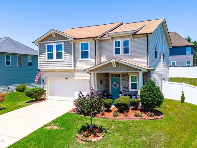 82 Green Willows Dr, Clayton, NC 27527