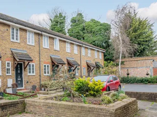 82 Gressenhall Road, London, SW18 5QJ, United Kingdom | 3 bed house for rent #167314595 | Rentberry