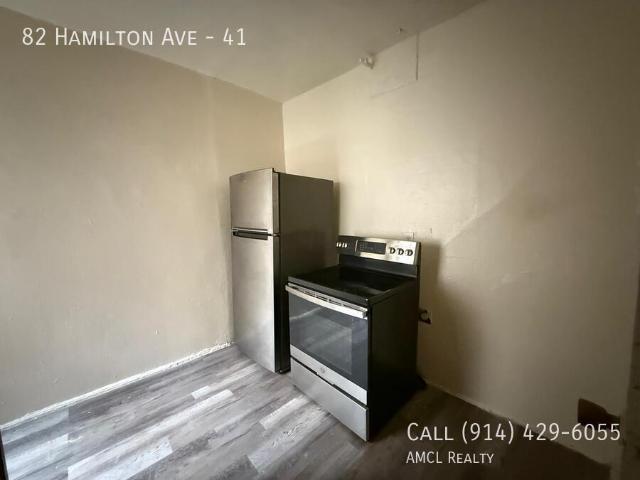 82 Hamilton Ave, Yonkers, NY 10705