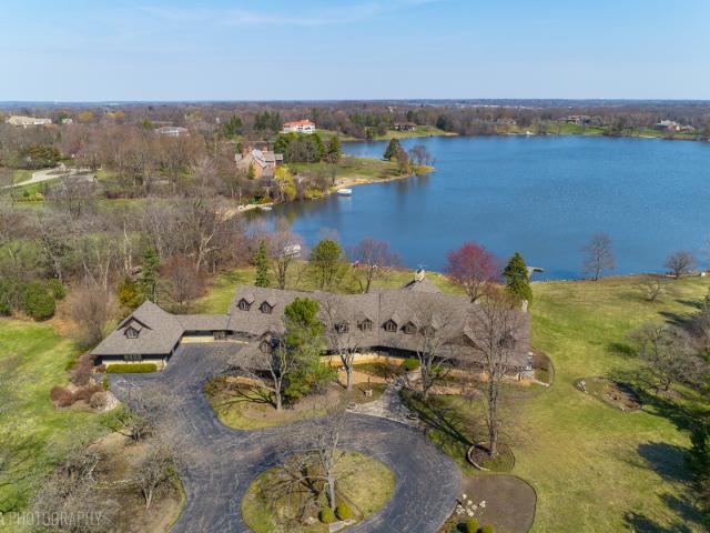 82 Hawley Woods Rd, Barrington Hills, IL 60010 | MLS #12637
