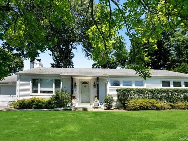 82 Holbrooke Rd, White Plains, NY 10605