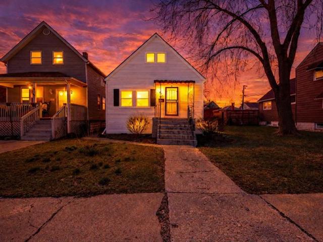 82 Isa Ave, Chicago Heights, IL 60411
