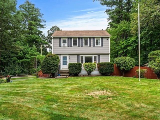 82 Keystone Ln, Billerica, MA 01821