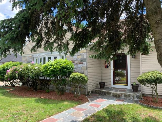 82 Killingly Street