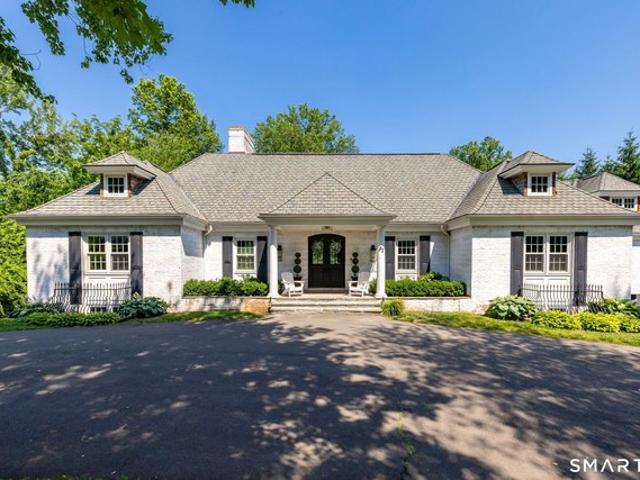 82 Ledyard Rd, West Hartford, CT 06117