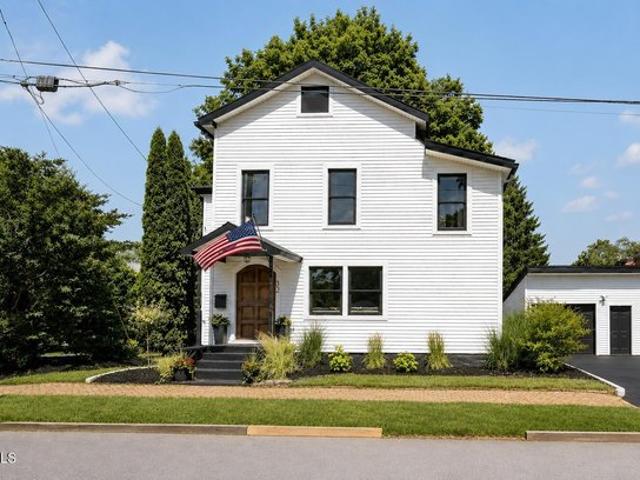 82 Ludlow St, Saratoga Springs, NY 12866