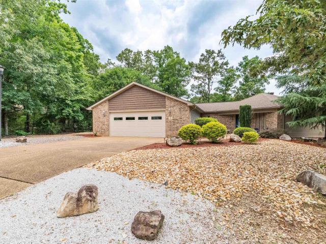 82 Magellan Drive