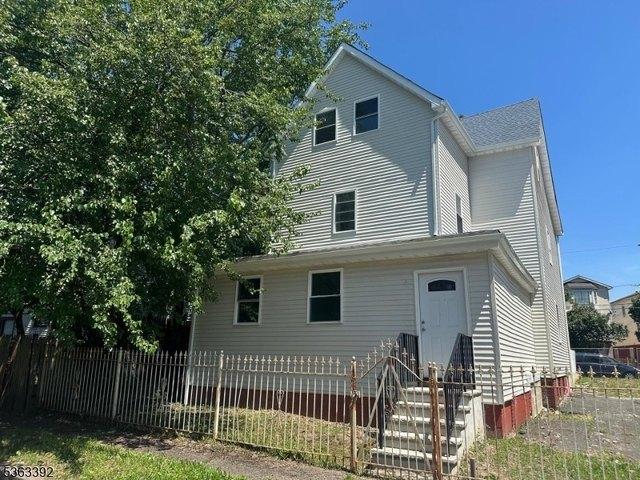 82 Montgomery Ave, Newark, NJ 07108
