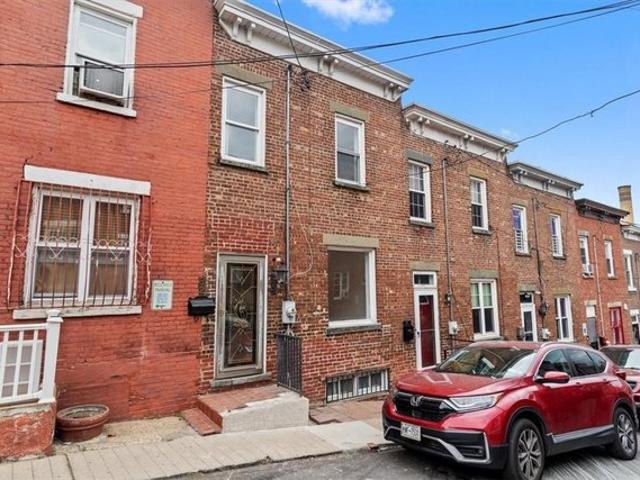 82 Moquette Row N, Yonkers, NY 10703