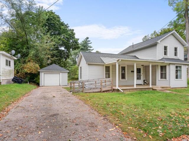 82 N Norwood St, Hillsdale, MI 49242