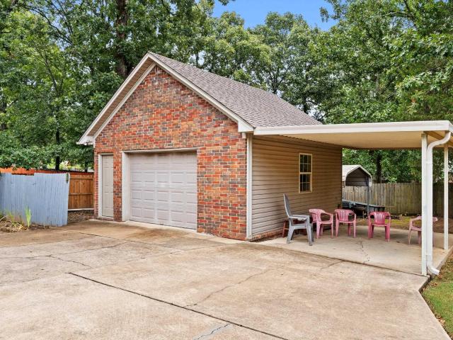 82 Northlake Circle