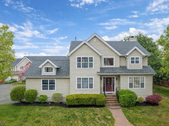 82 Nostrand Rd, Hillsborough Twp, NJ 08844
