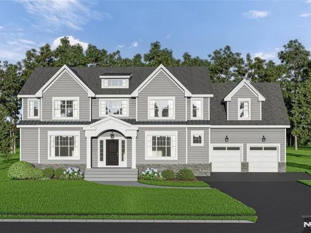 82 Oakwood Ave, Livingston, NJ 07039