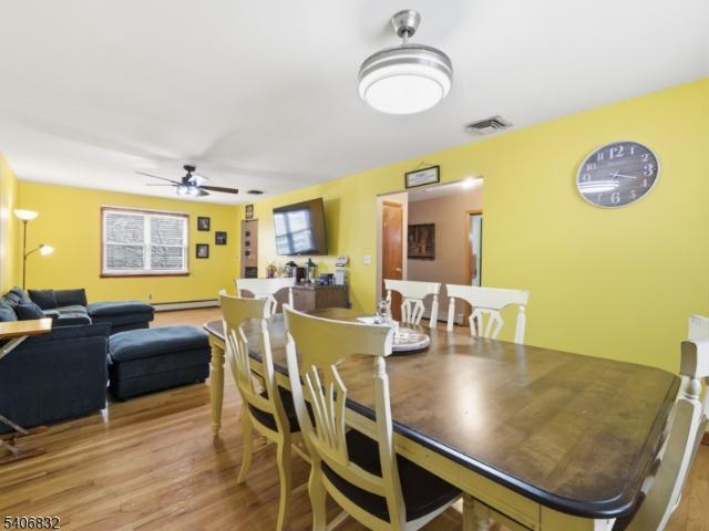 82 Pleasant Pl