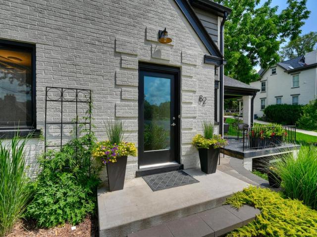 82 S Crescent Avenue