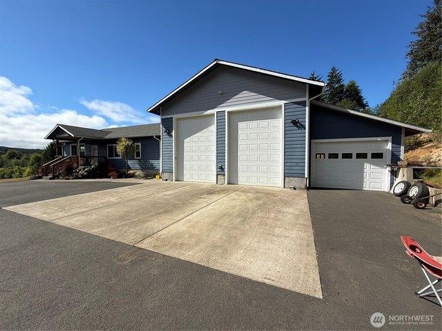82 S Valley Ln, Naselle, WA 98638